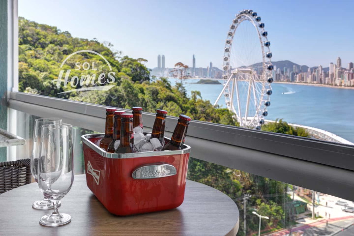 Happy Hour, Praia, Piscina & Roda Gigante! - Balneário Camboriú