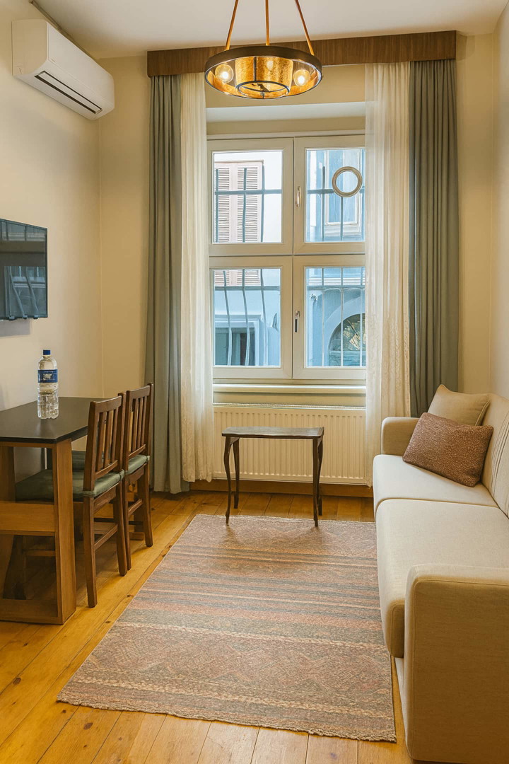 Air Con. 2 Bedrooms, No Stairs - İstanbul