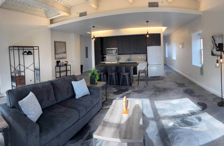 Huge 2 Bedroom Loft Apartment! - Syracuse