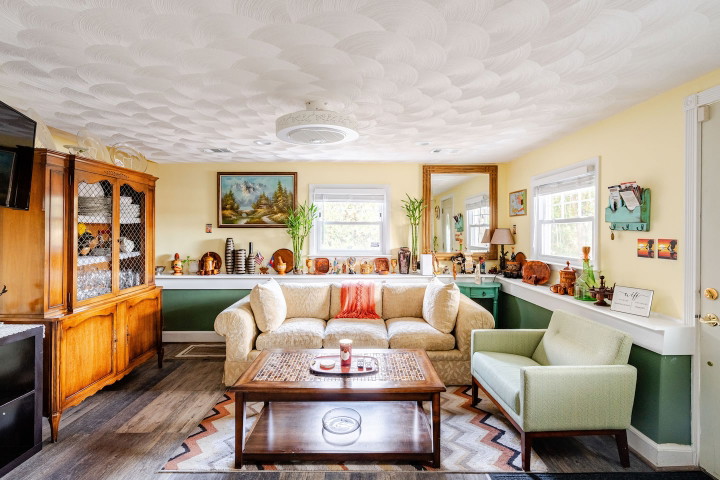 Clean, Spacious In-law Suite -Near Everything - Revere, MA