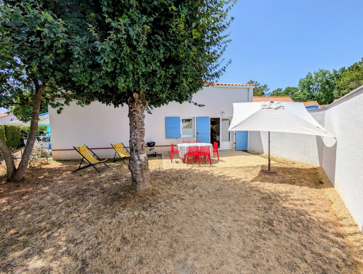 Maisonnette Rénovée à 2 Pas De La Plage - 雷島