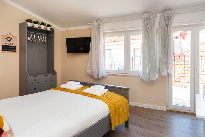 Charming Cascais Studio With Balcony Near Beach - Cascais