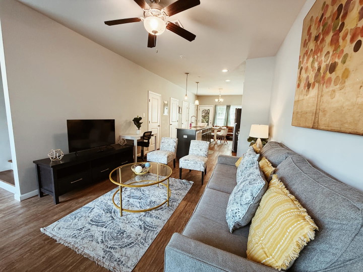 Valdosta Oasis: 2br 2.5 Ba Near Vsu And Downtown - Valdosta, GA