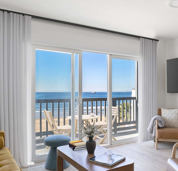 Ocean-front | Direct Beach Access | On The Strand - Marina del Rey, CA