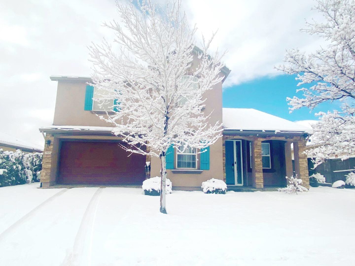 5bdr Reno/tahoe Getaway W Amazing Views & Hot Tub! - Reno, NV