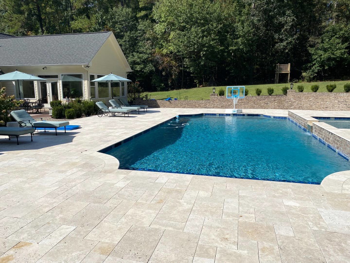 Southern 4-bedroom Home W Custom Pool - Gilbert, SC
