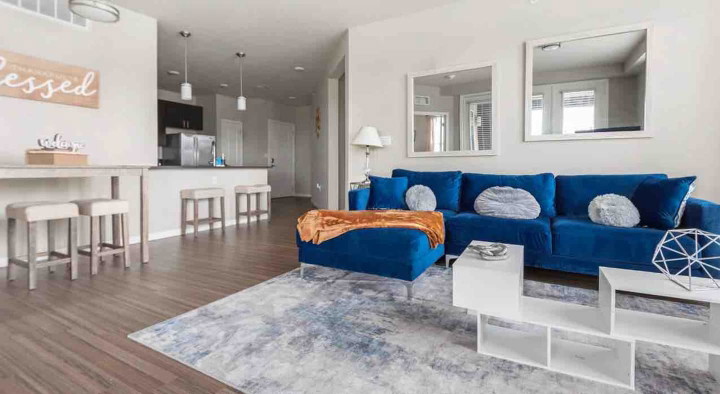 Resort Style Burb Suite Extended Stays - Kirkwood, MO