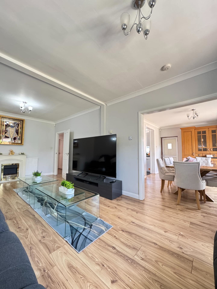 Starling House  3br London Home Near Heathrow - Staines-upon-Thames