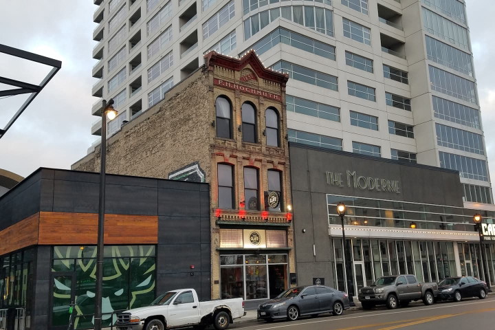 Old Wrld 3rd St/mlk - Downtown Milw (Fiserv Forum) - Milwaukee