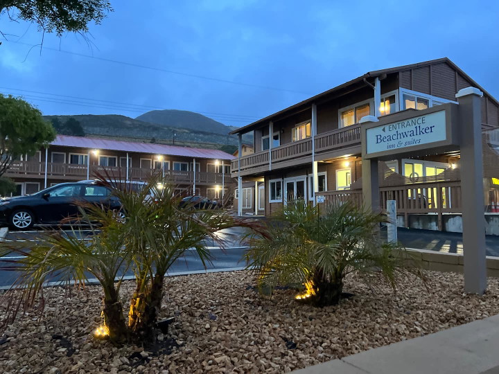 Hosted By Beachwalkerinn  Suites - Cayucos, CA
