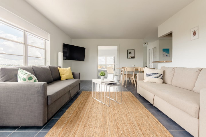 "The Best Skyline Corner Apartment In Miami" - North Miami, FL