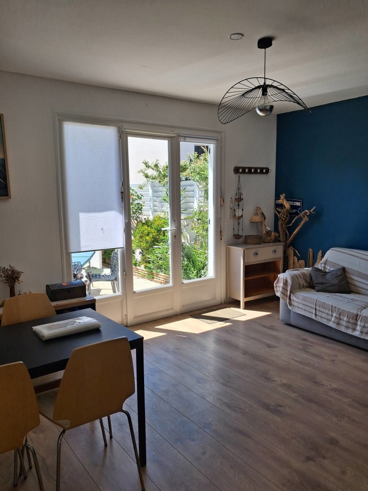 Mer, Commerces, Tout à Pied Ou Vélo, Linge Fourni. - Bretignolles-sur-Mer