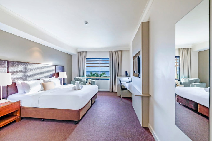 Bright Side Resort-living With Pool On Esplanade - Darwin