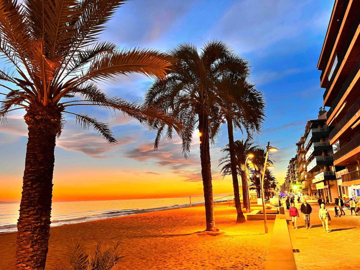 Nice Apartment With Sea Views From The Terrace. - Calafell