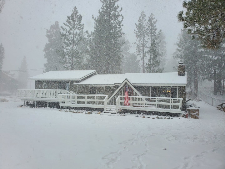 Arcade  Hot Tub  Gazebo  Near Lake & Village - Big Bear Lake, CA