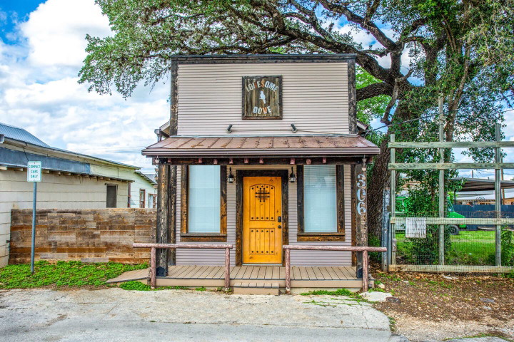 Lonesome Dove Guesthouse - Bandera, TX