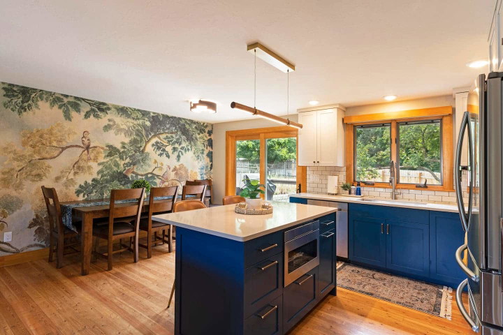Modern Comforts & Mountain Views - Near Downtown - Missoula, MT
