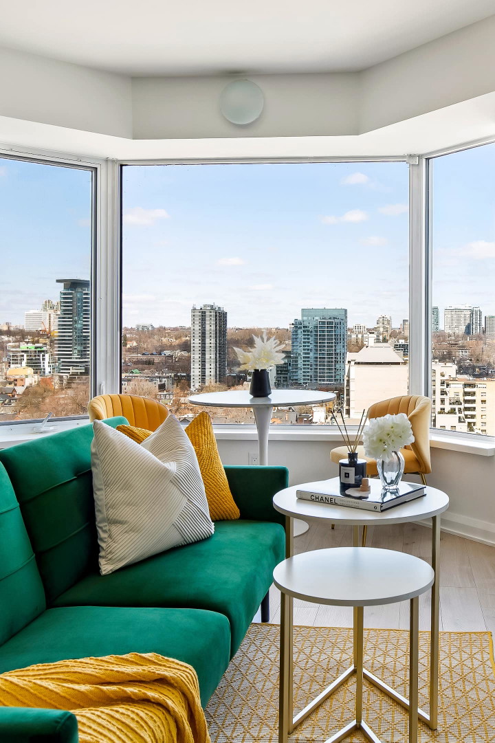 Stunning Scenic View! Luxury Entire Condo - Toronto