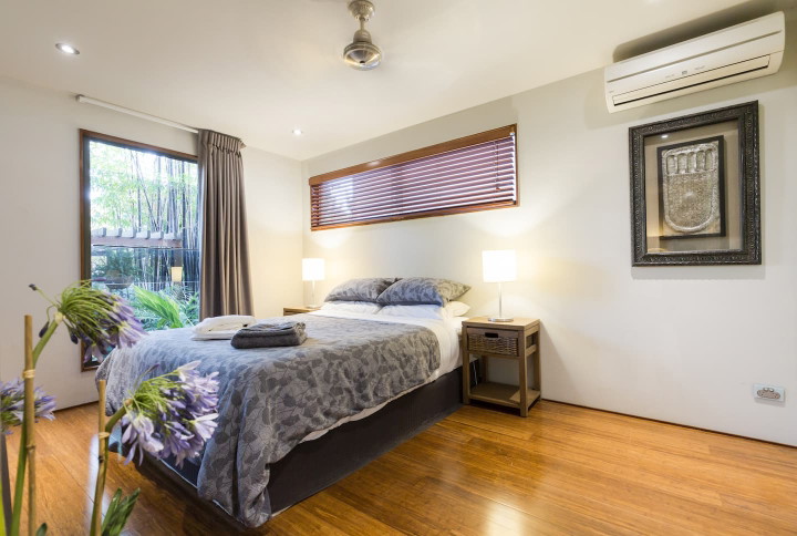 Modern Garden Townhouse In West End - Brisbane