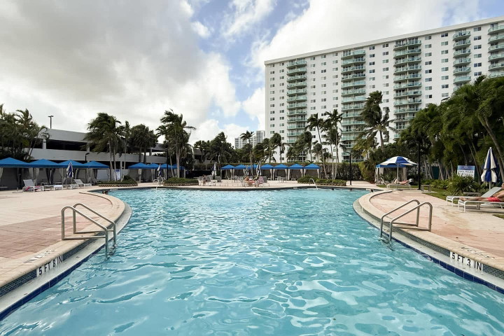 Ocean Reserve 1st Floor Across The Beach Str-02382 - Sunny Isles Beach, FL