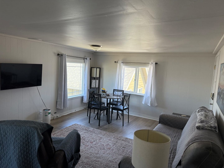 Nye Beach Cottage "C" - Newport, OR
