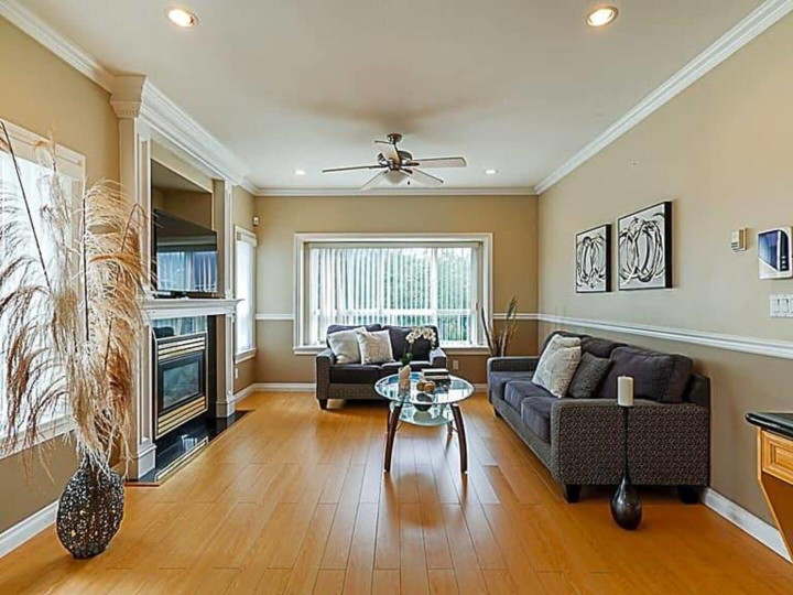 Gorgeous Home Across Multi-sport And 2 Nhl Rinks. - New Westminster