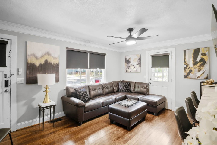 Family Fun: 2 Story Oasis & Pup Retreat Near Rva - Richmond, VA