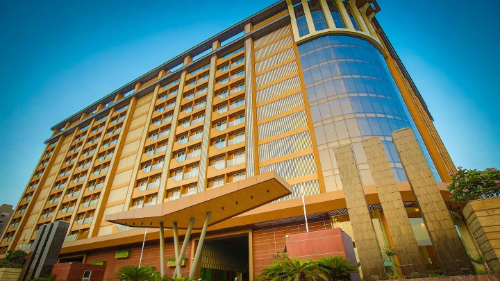 Stay Zen At Weekend Address - Surat