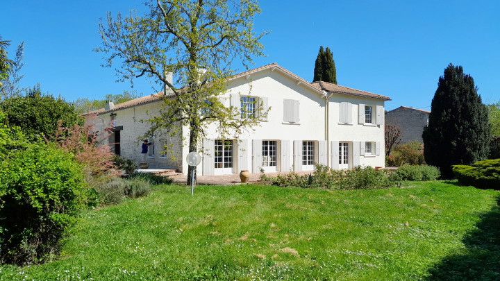 Villa De 300 M2 Avec Piscine - Marais Poitevin - Niort