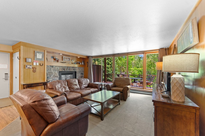 Spacious Condo W/ Great Alpine Views From Private Balcony W/ Gas Fireplace! - Dillon