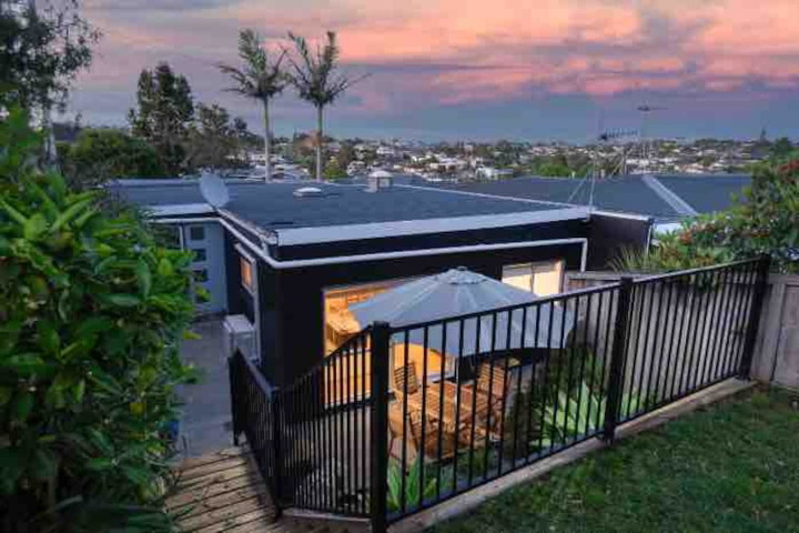 Sunshine Daydream W Edmund Cottage - Auckland
