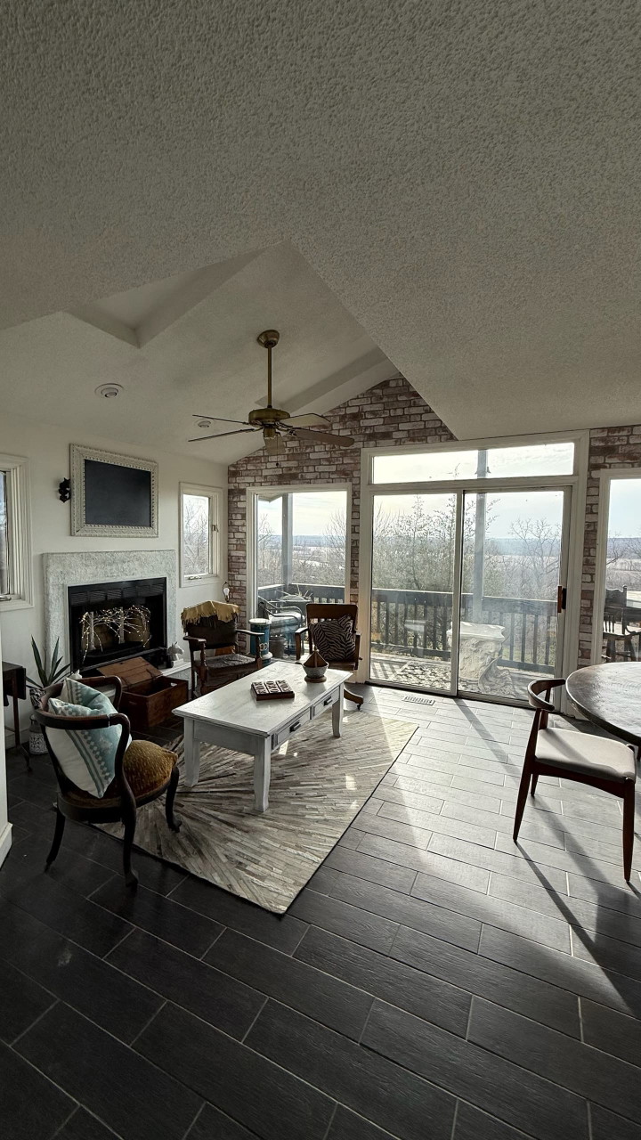 Countryside Oasis - Shawnee, KS