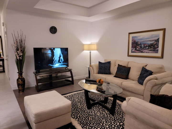 Deluxe 3 Bedrooms @ Hyde Park Mall & Western Uni - London, Ontario