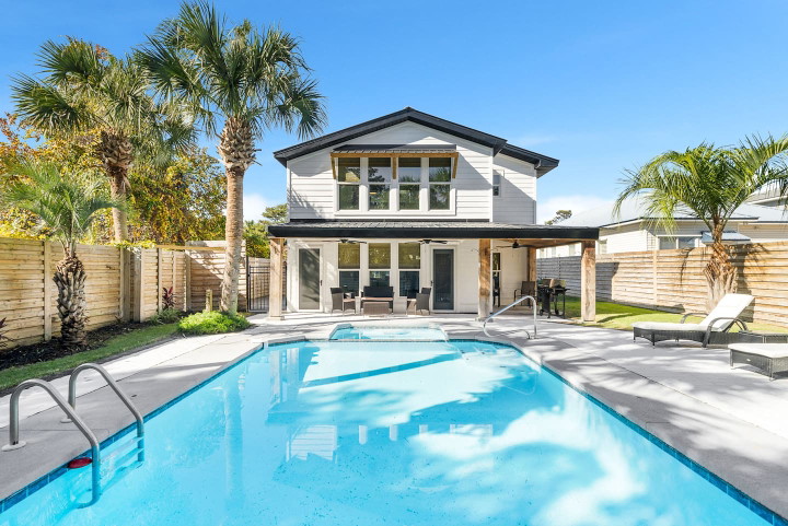 Private Heated Pool/spa + Golf Cart, Walk To Beach - Destin, FL