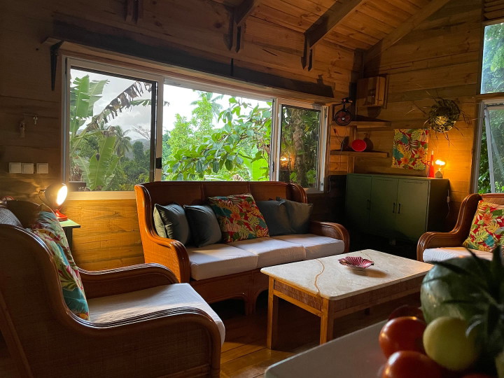Petit "Fare" (Maison) Local Autonome Vue Mer - French Polynesia
