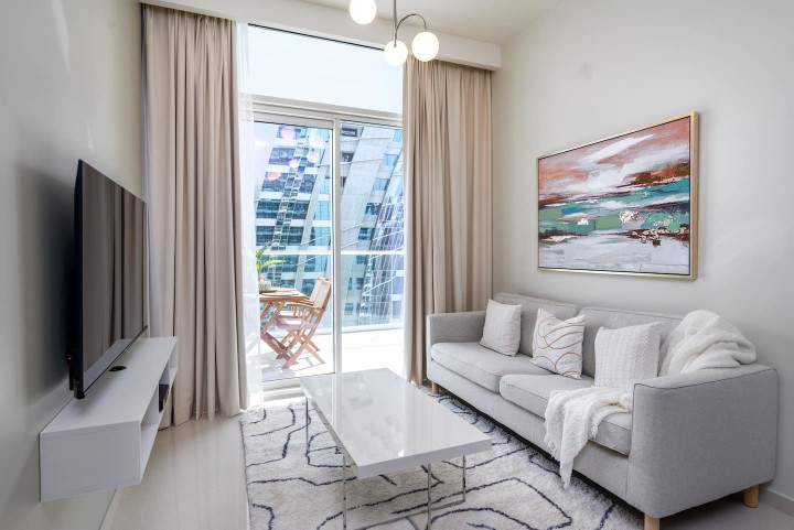 Sparking 2 Br At Vera Residences - Dubai