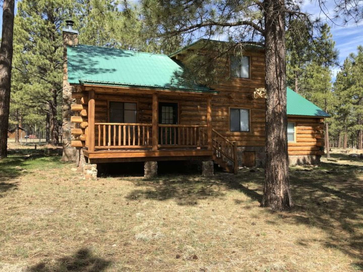 Cozy Mountain Is A Beautiful Secluded Cabin! - Greer, AZ
