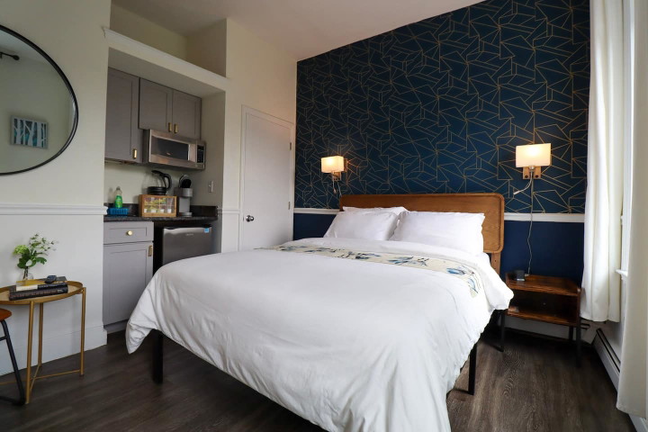 Historic Brownstone Studio Retreat - Boston, MA