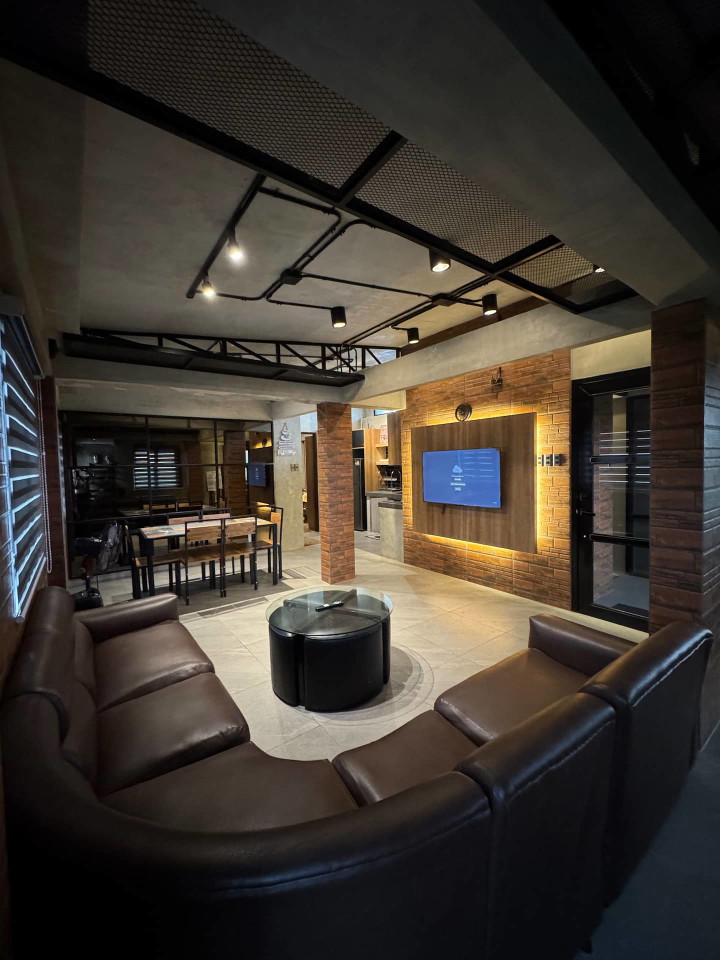 The Luxe Loft - Naga