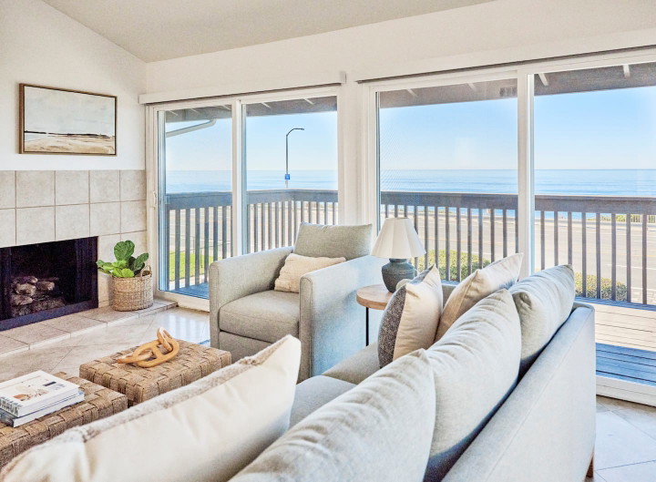 Blue Horizon Oceanfront Condo - Carlsbad, CA