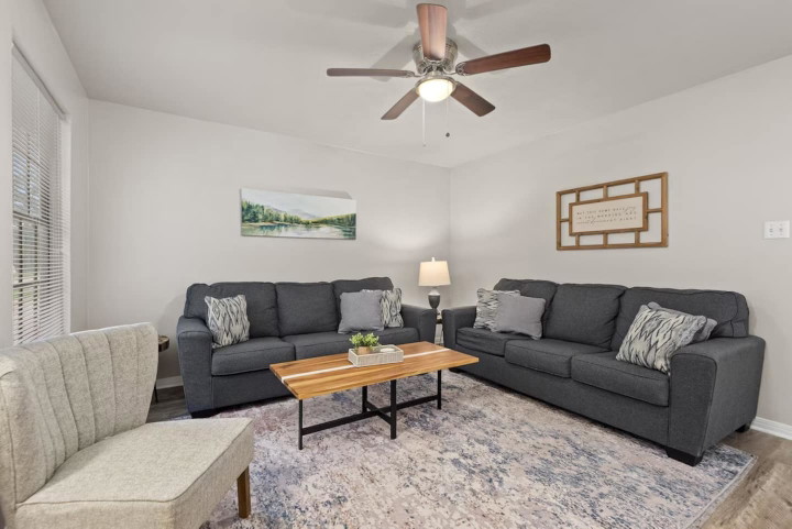 Cozy 2br Comfort Near Texas A&m Ev-friendly - College Station, TX