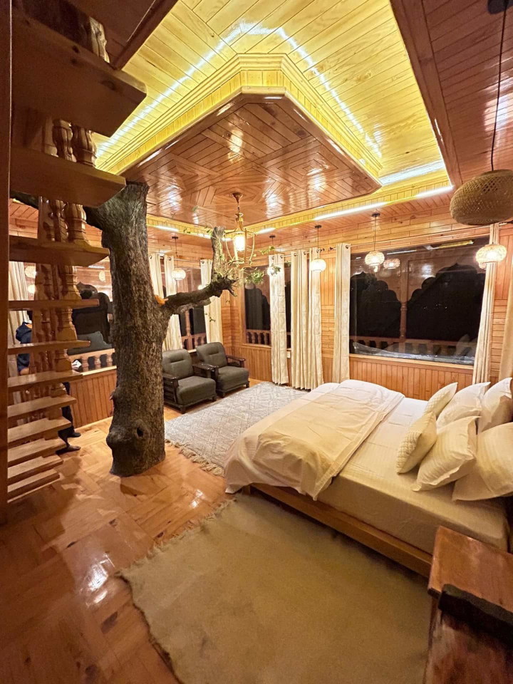 Luxury Tree House | Jacuzzi | Private 3br | Kasol - India