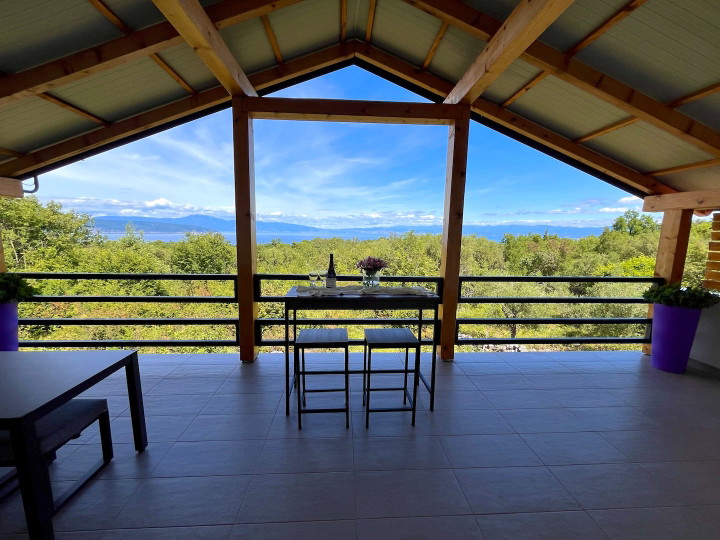 Apartment Katarina - Modern Penthouse In Nature - Croatia