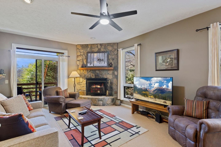 Stylish And Comfortable Resort Condo - Blowing Rock, NC