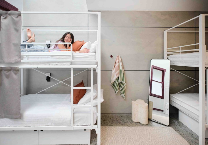 Surry Hills Female Quarters8 Beds + Ensuite Bliss - Sydney