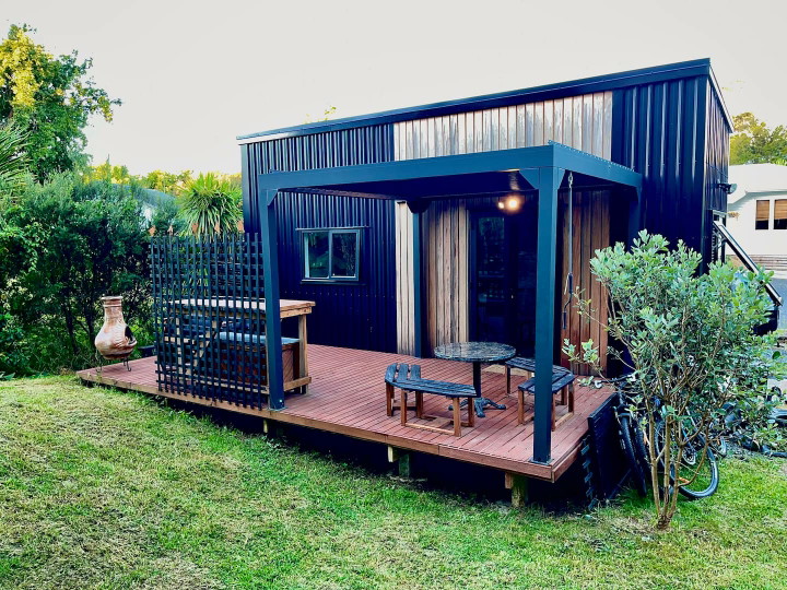 Coastal & Surf Tiny Escape - Raglan