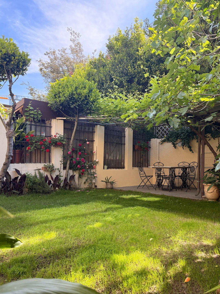 Dépendance Avec Jardin - Massa