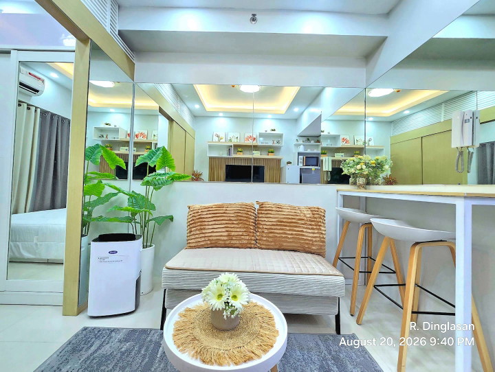 Victorianshome @ Thegrass W/bridgeway To Sm North - Quezon City
