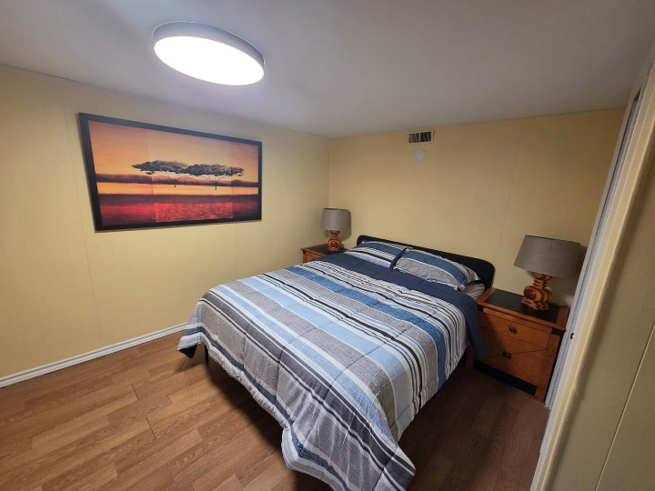 Private 1br Suite, Prime Location, Laundry - Oshawa
