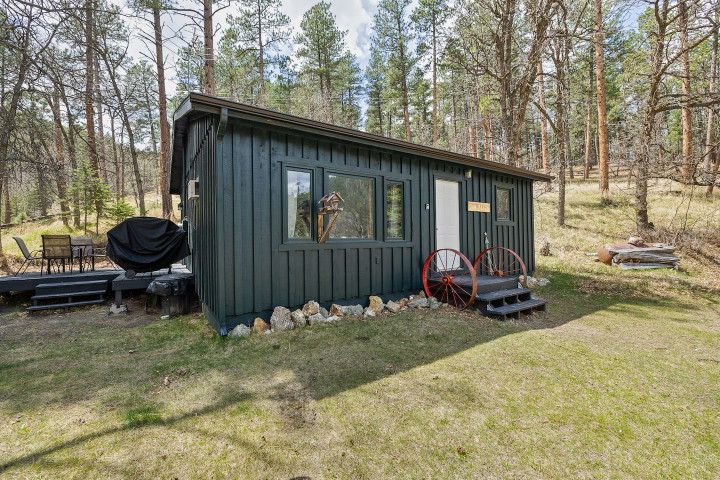 The Dan Patch Cabin - Mount Rushmore National Memorial